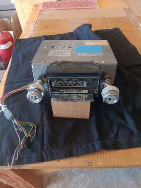 GM 0041180 Chevy Radio CHEVY-C10